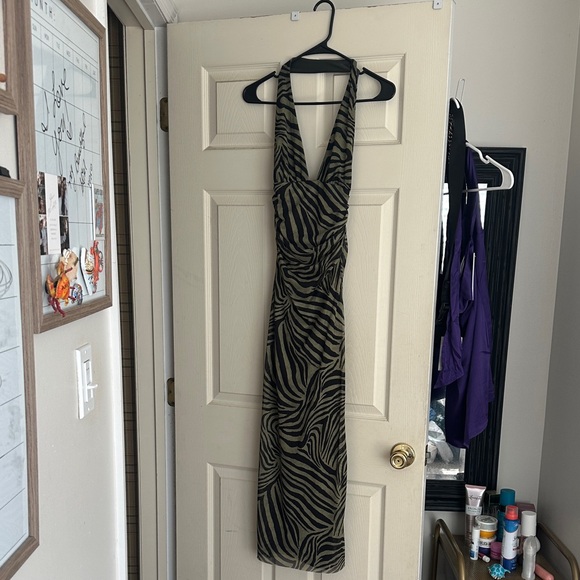 Zara | Dresses | Zara Black And Tan Backless Dress | Poshmark